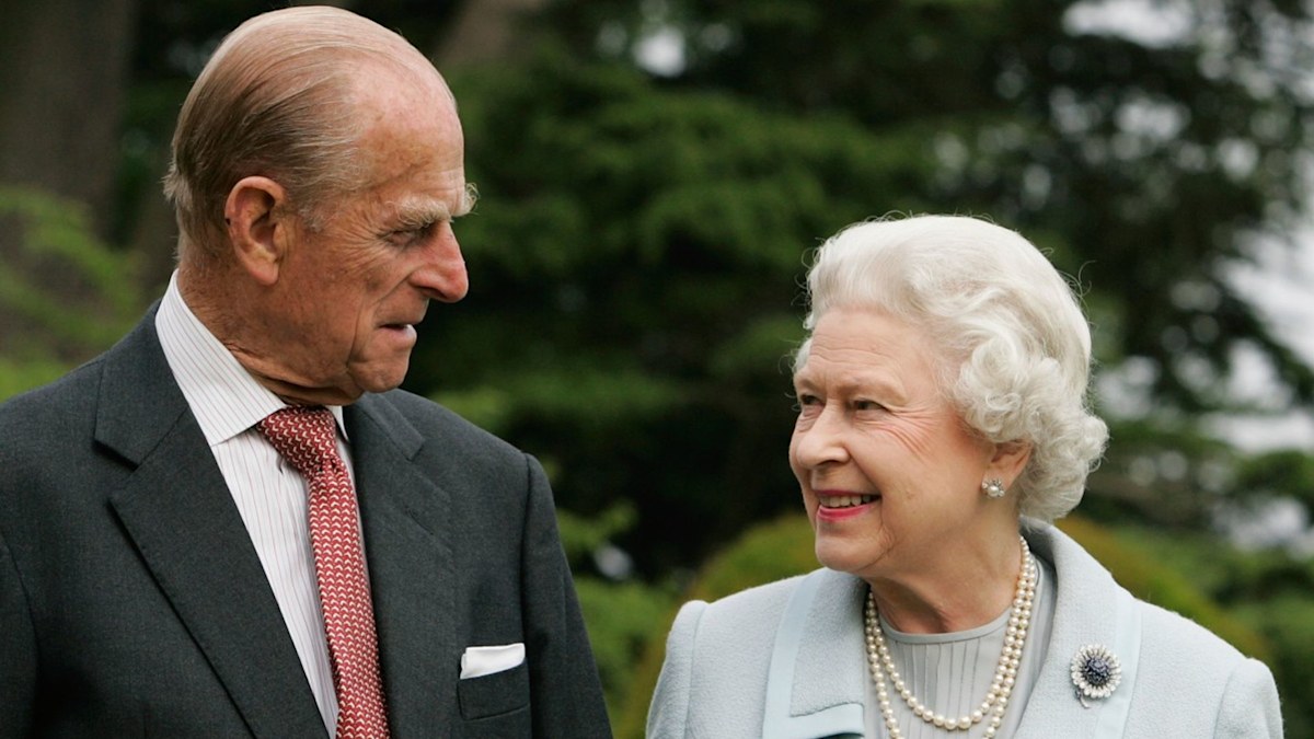 First photo of Queen reunited with Prince Philip in final resting place | HELLO!